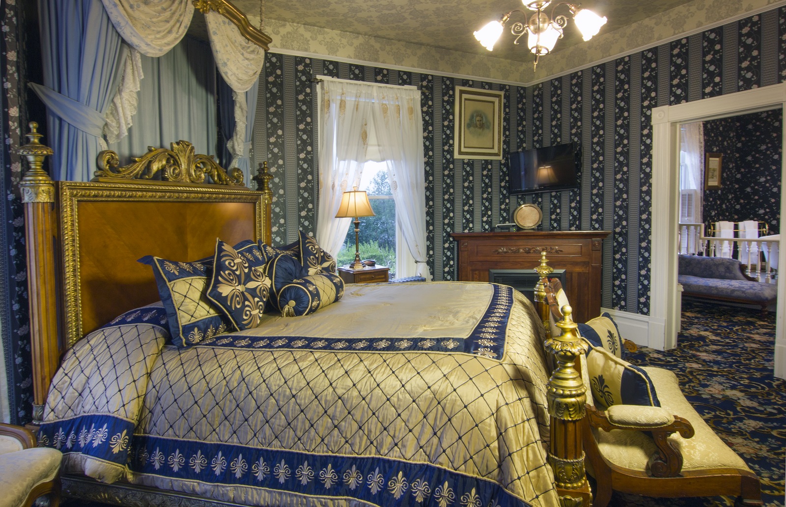 Fountain - The Gingerbread Mansion